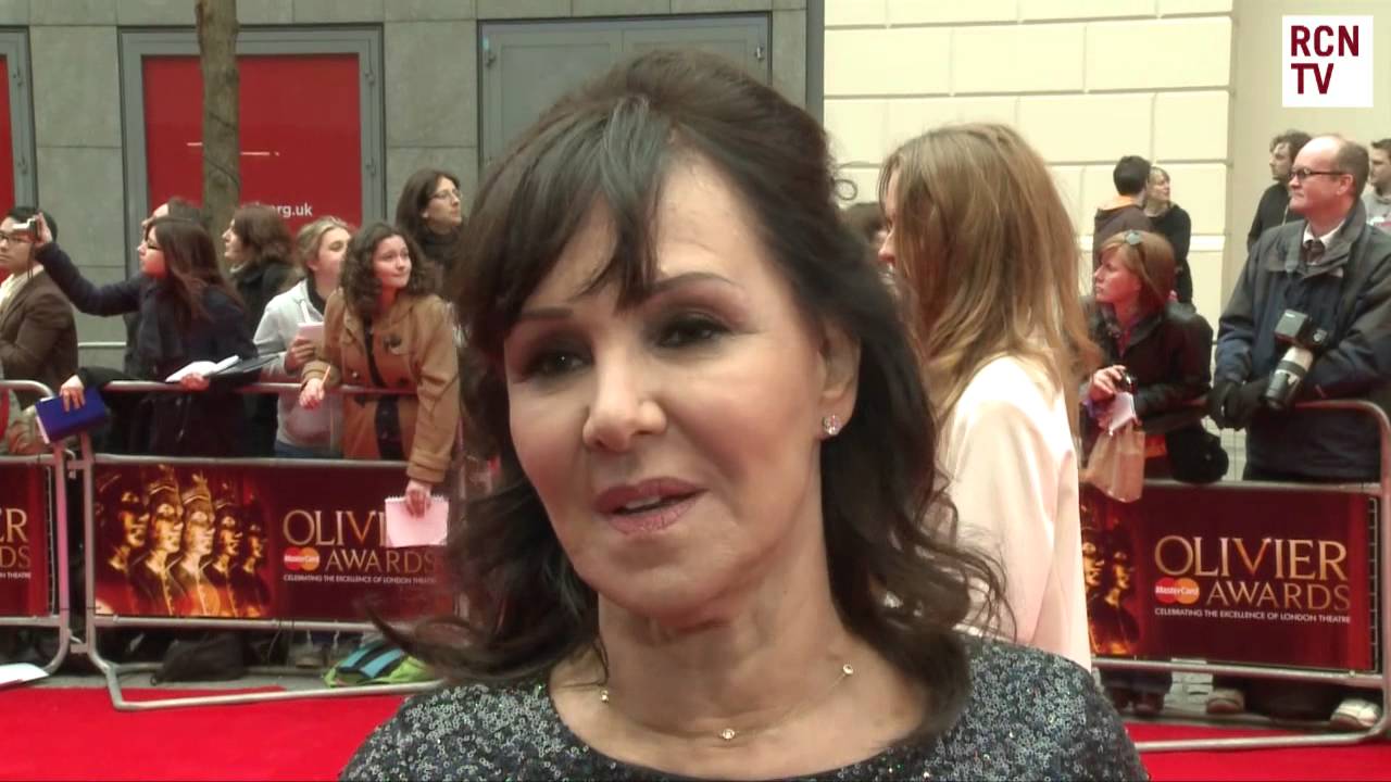 Arlene Phillips Interview - Working with Matthew Morrison - Olivier ...