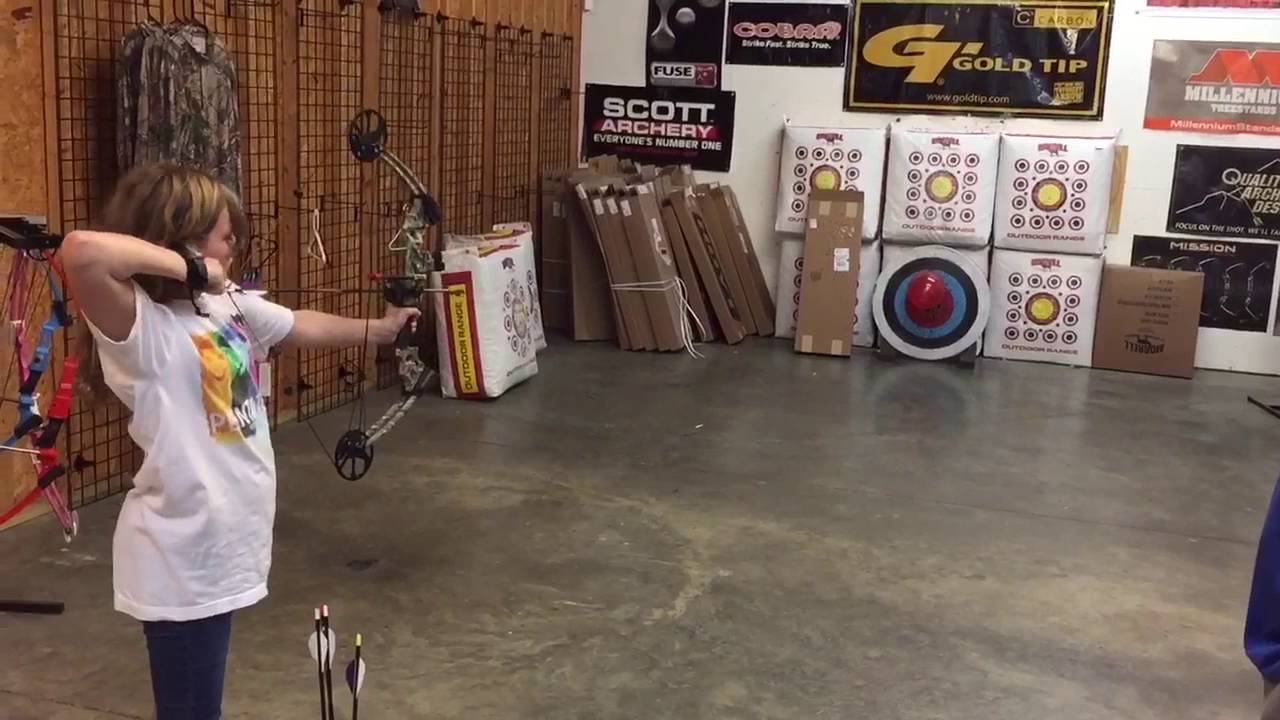 Archery - THE COOL WAY TO POP A BALLOON - YouTube