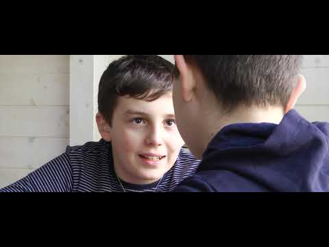 SII GENTILE E ABBI CORAGGIO | School Movie Cortometraggio - YouTube
