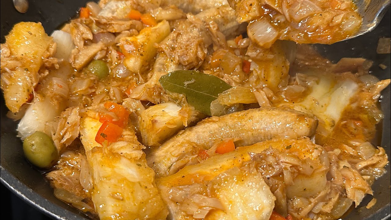 Puerto Rican Bacalao Guisao’ (Guisado) | Stewed Salt Fish - YouTube