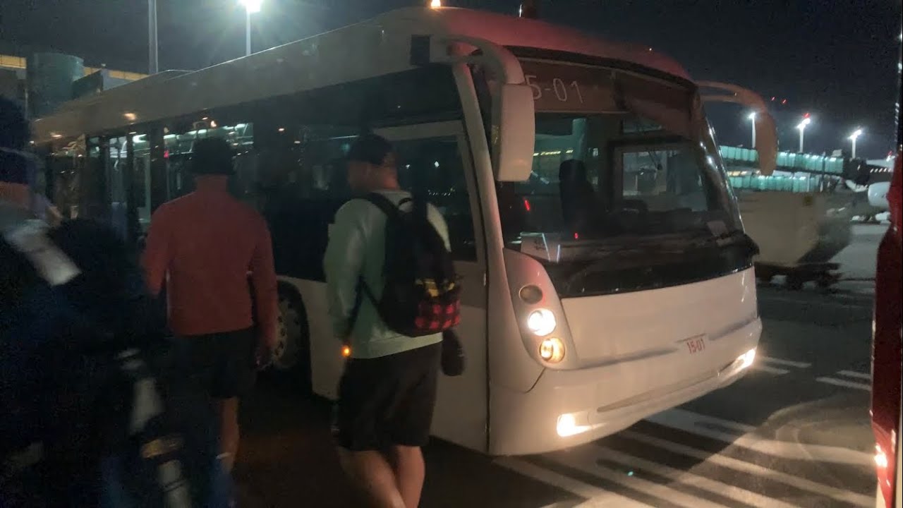 Runway Shuttle Bus at Hamad International Airport, Doha, COBUS 3000 ...