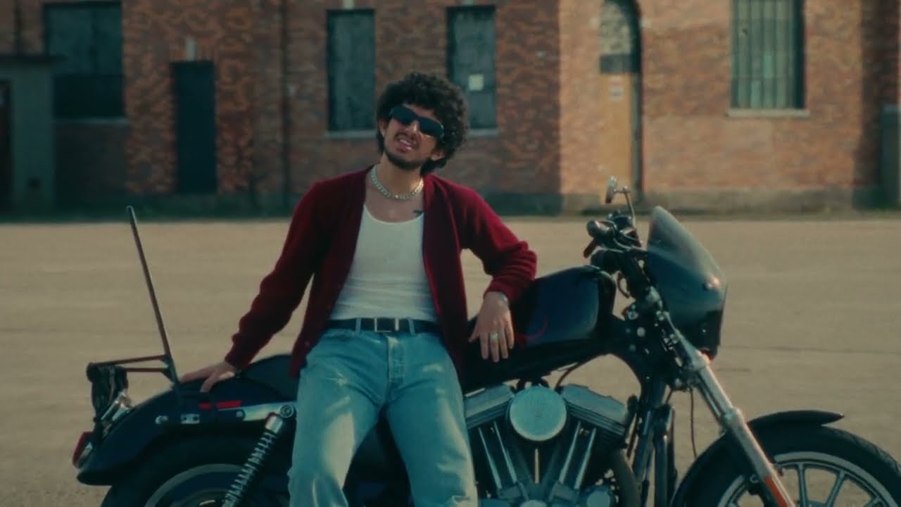 Richie Quake "Cherry Red" (Official Music Video) - YouTube