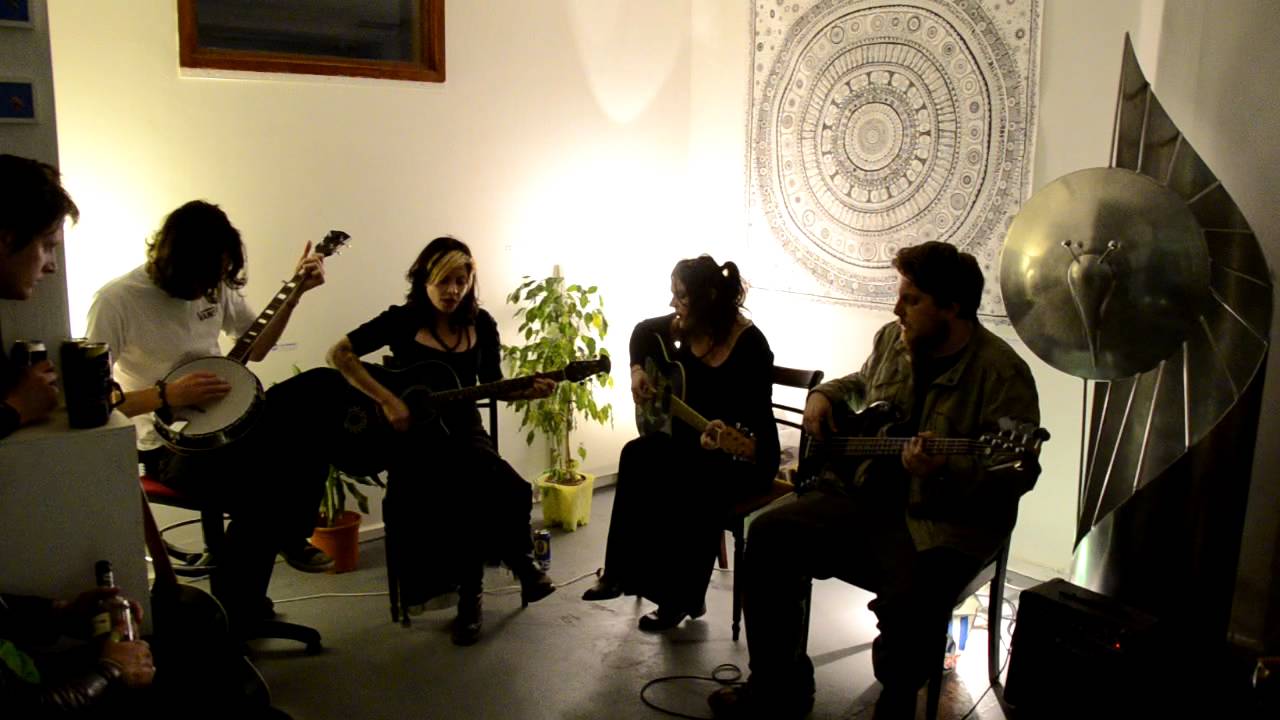 Coma Wall - Summer - YouTube