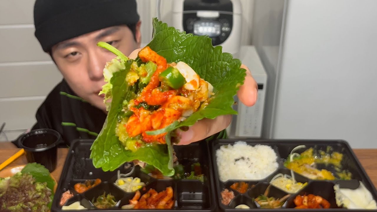 매운 보쌈 정식!! 감칠맛 돋는 먹방 ASMR Spicy bossam set! It's a mukbang that makes ...