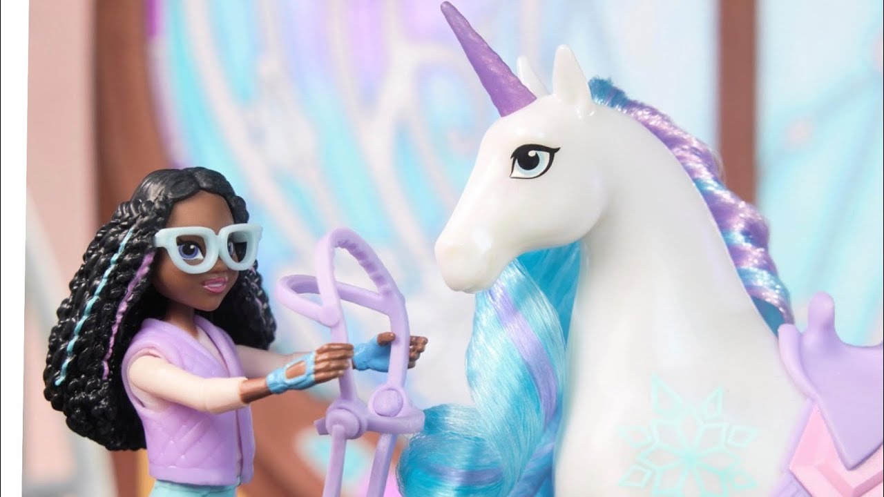 Unicorn Academy Layla and Glacier figure set - YouTube