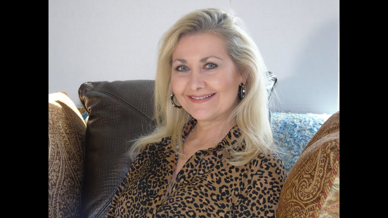 Dr Elizabeth Michas on Healing from Heartbreak and Grief - YouTube