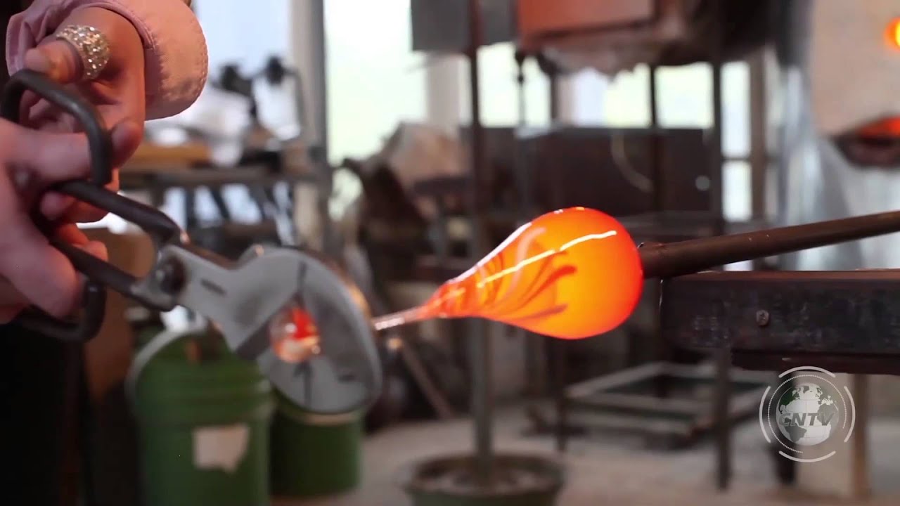 Robert Fritz - Glass Blowing - YouTube