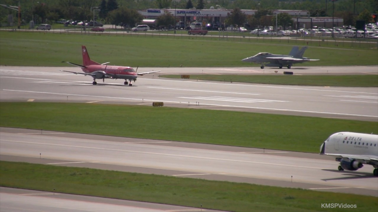 Nostalgic NWA Northwest Airlink Saab 340 Prop Planes at KMSP/MSP ...