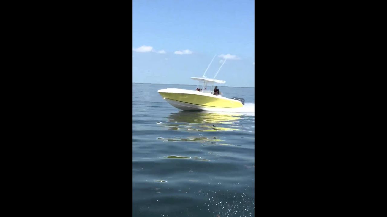 2005 Jupiter 27 Forward Seating in Key Biscayne, FL - YouTube