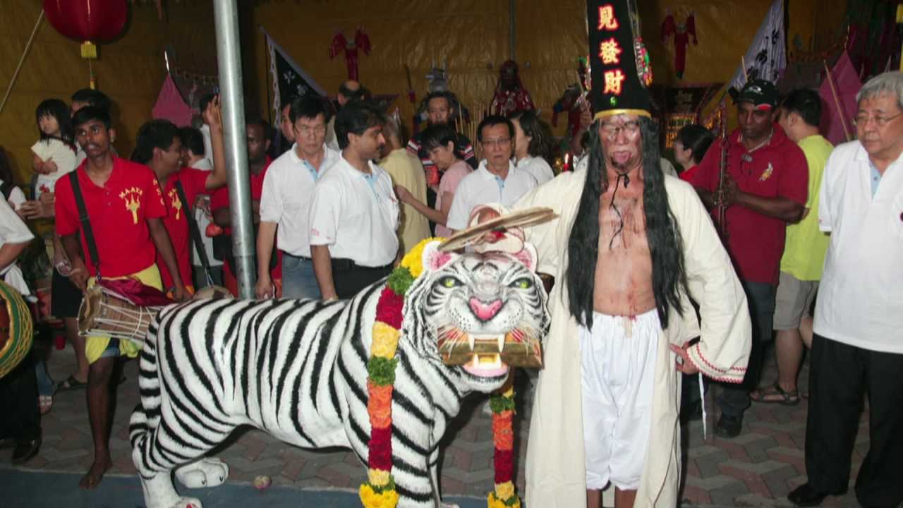 Tua Li Ya Pek Temple 2012 Photos / 大二爺伯(三殿)千秋照片2012 - 北南壇 新加坡 - YouTube