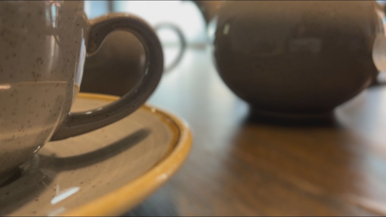 Sound of cafe background noise in a small London cafe - YouTube