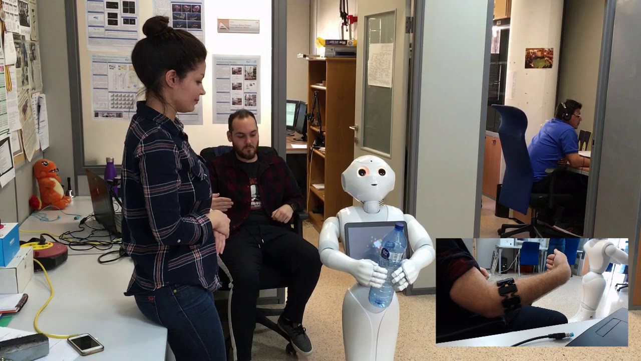 Controlling a Pepper Robot with a Myo sEMG Sensor using Machine ...