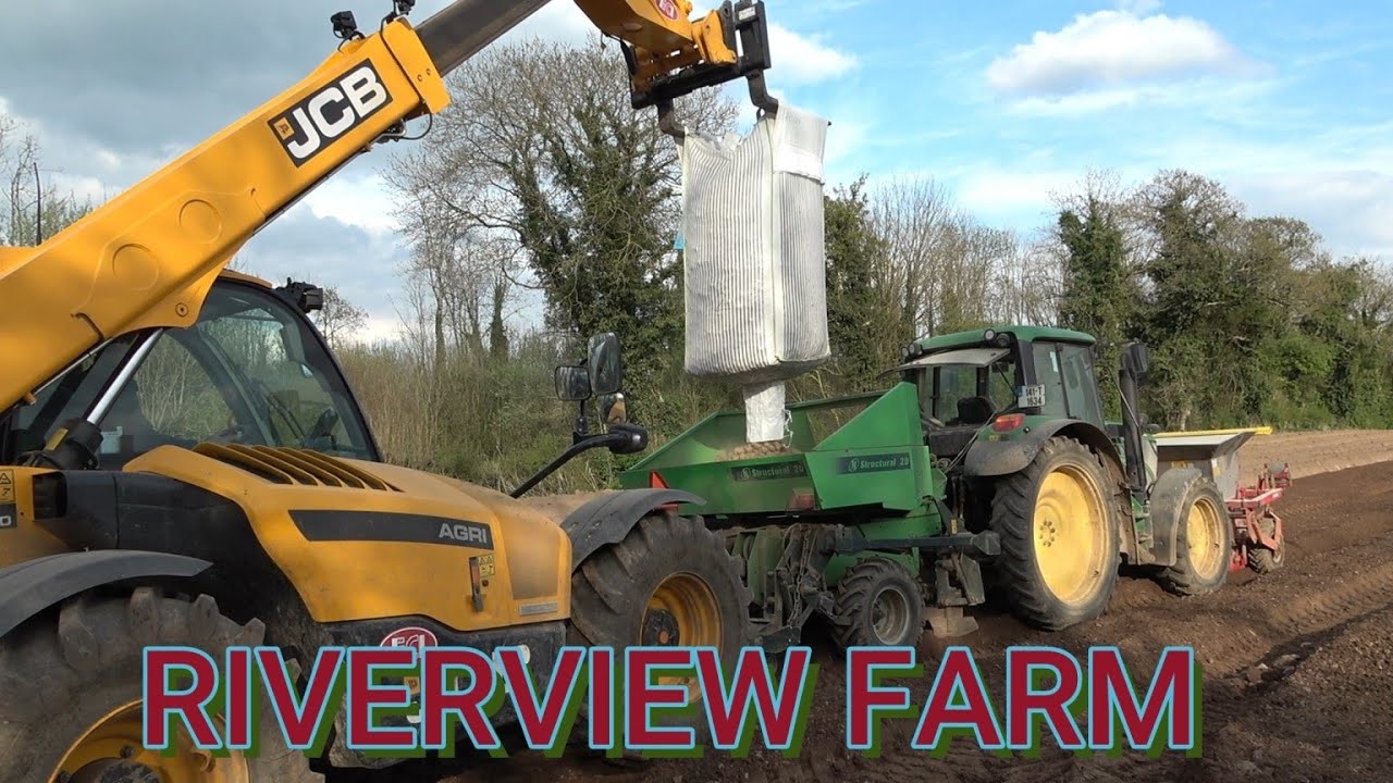 Joe Austin & sons planting potatoes - YouTube