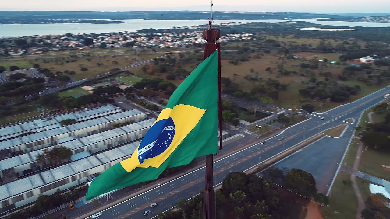 Bandeira do Brasil - Brasilia - DF - YouTube