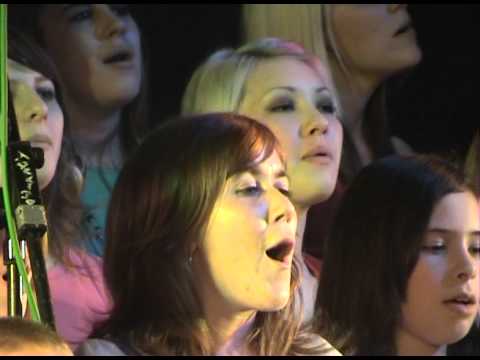 Kids Choir 2000 - Wonderwall