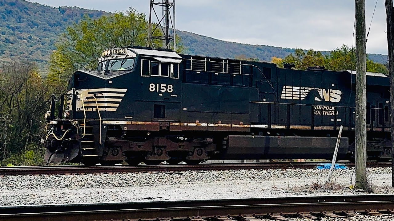 NS mixed freight @ Lookout Valley, Tennessee 11/04/24 1255 hours - YouTube