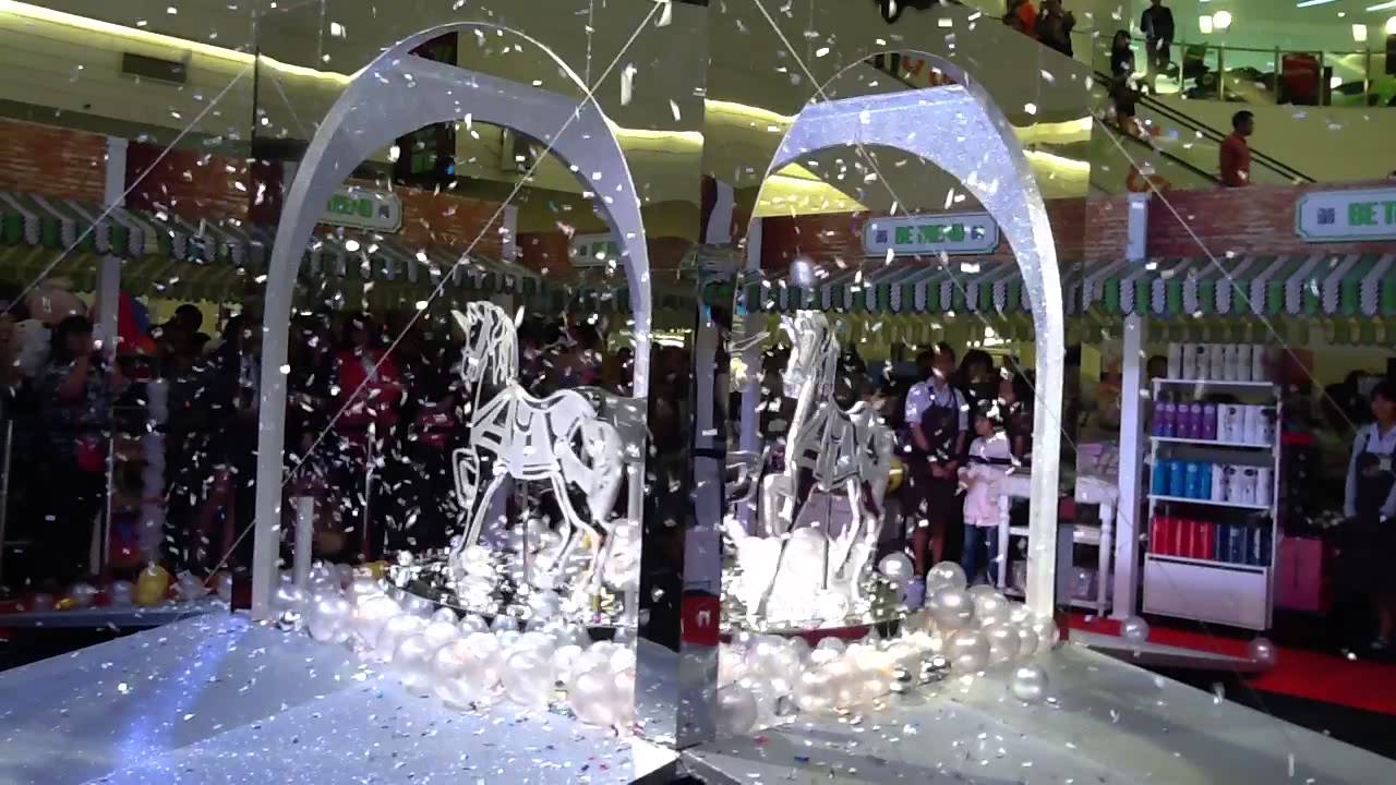 เมลิค แม็ค ยอร์ช เปิดตัว @Grand Opening Magic Gift Box /Paragon - YouTube