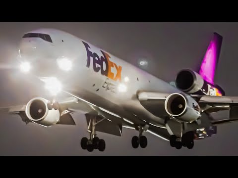 AMAZING Late Night TAKEOFFS and LANDINGS | Sydney Airport Plane Spotting