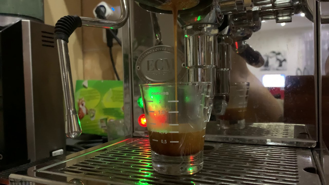 Perfect Espresso coffee extraction - YouTube