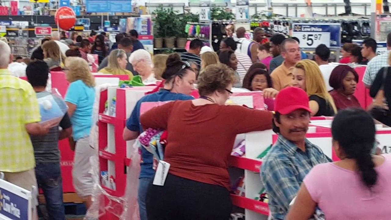 Walmart black friday madness 2016 - YouTube