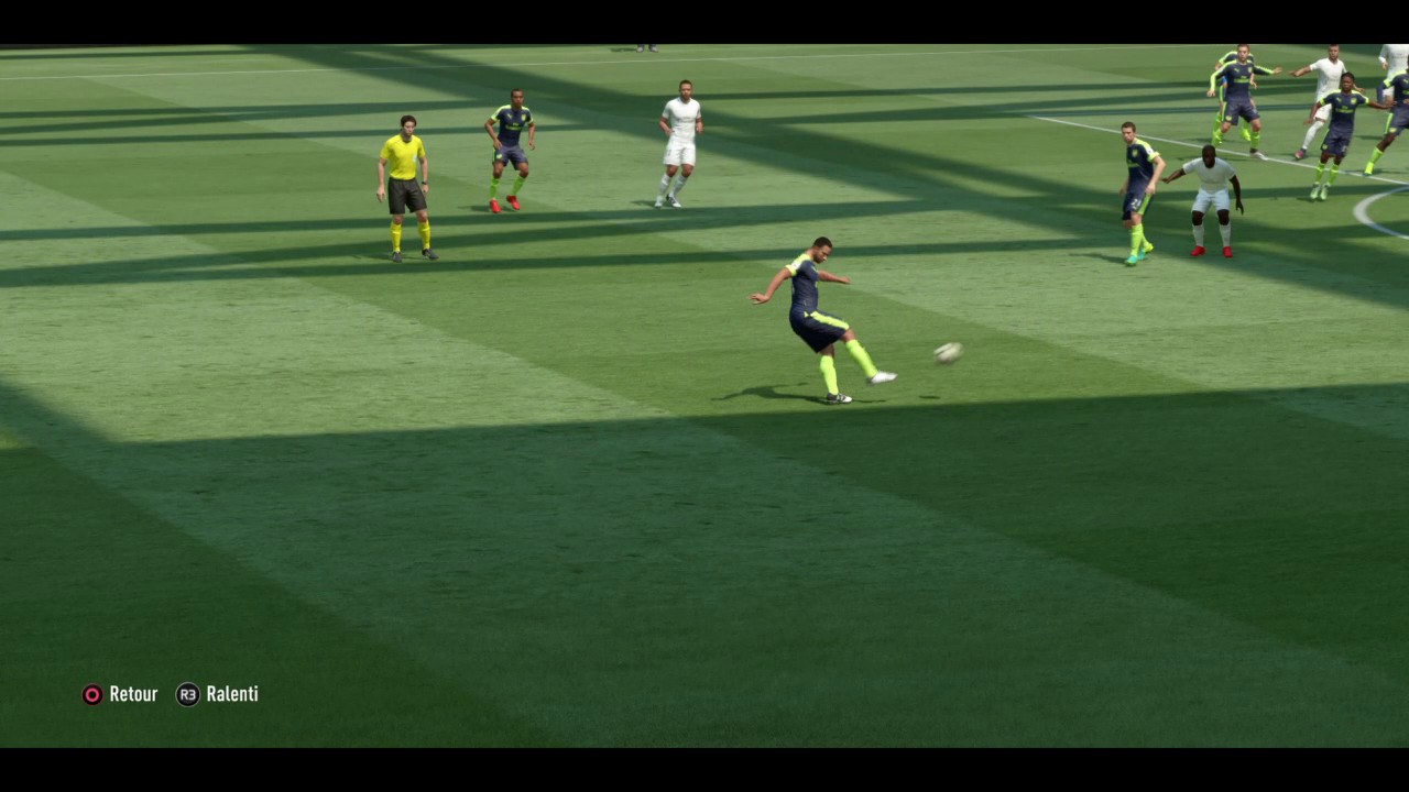 FIFA 17 coup franc depay 34m - YouTube