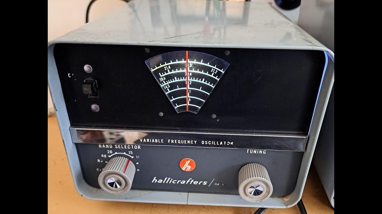 Demonstration of the Hallicrafters HA-1 VFO with exciting narration. - YouTube