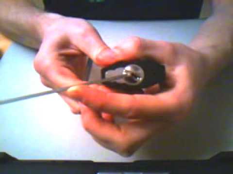 IKON ASSA ABLOY .315 Padlock Picked (1) - YouTube