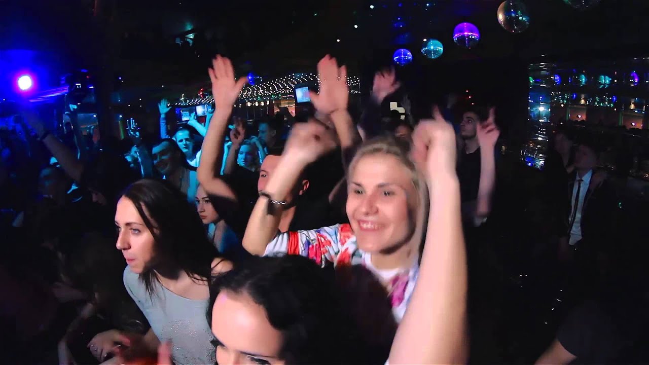 Dj Da Queen @ Holiday Club - YouTube