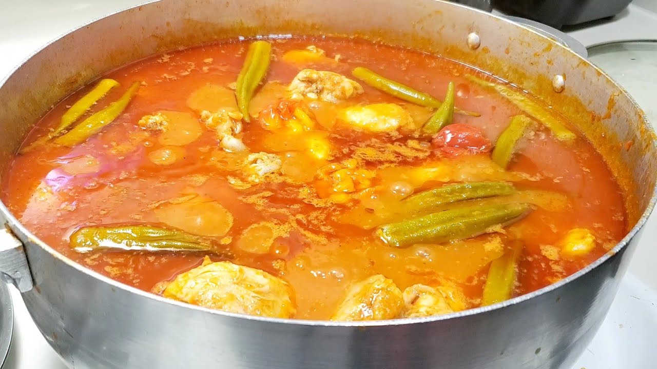 How To Cook The Perfect Chicken Boiled Stew Serve Over White Rice ...