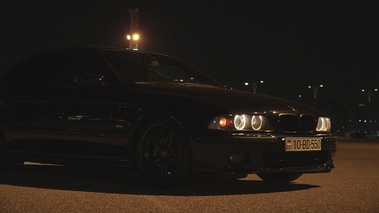 BMW E39 at Night - YouTube