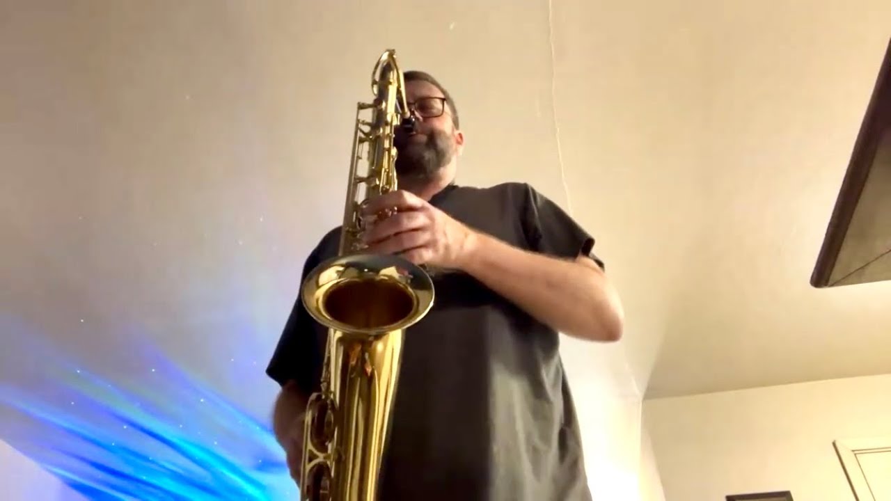 Tenor Sax messing around with Loops - YouTube
