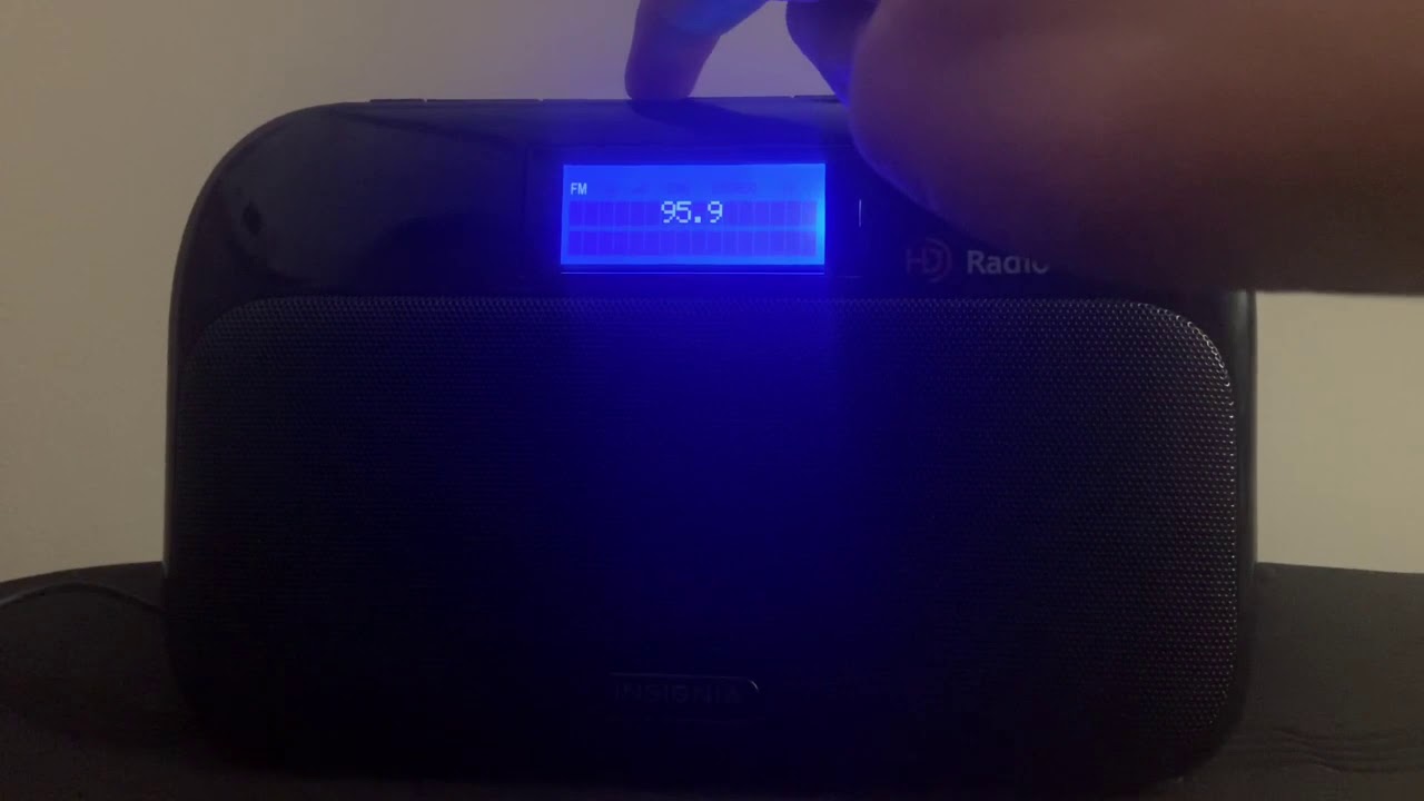 Insignia NS-HDRAD2 HD Radio FM Bandscan - YouTube