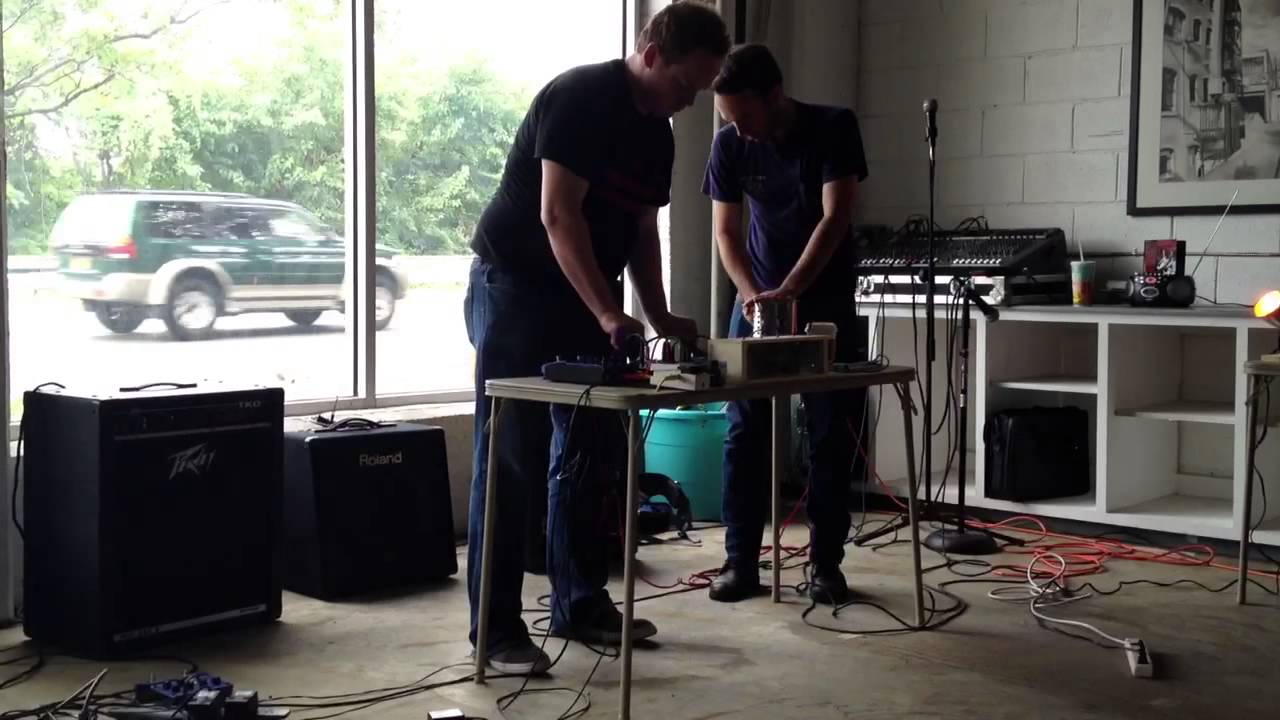 Beau Finley live at Dog Daze Fest - YouTube