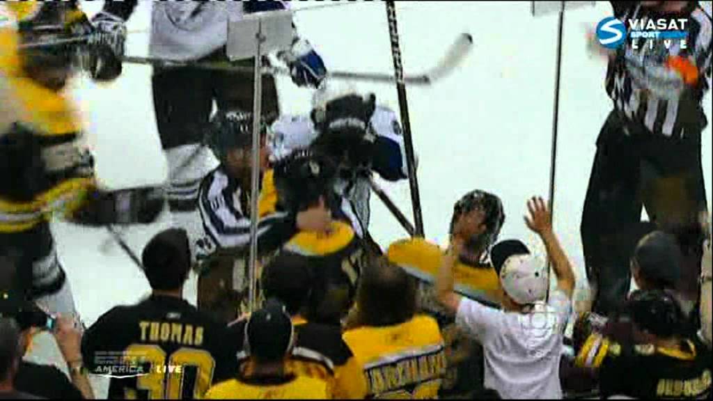 Milan Lucic fight Victor Hedman (Lightning - Bruins) NHL May 14, 2011 ...