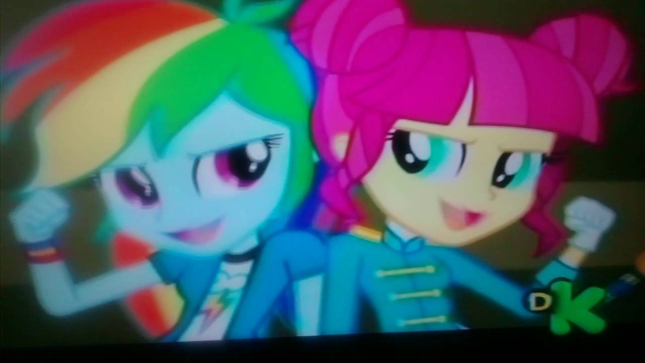 Nananananananana - YouTube