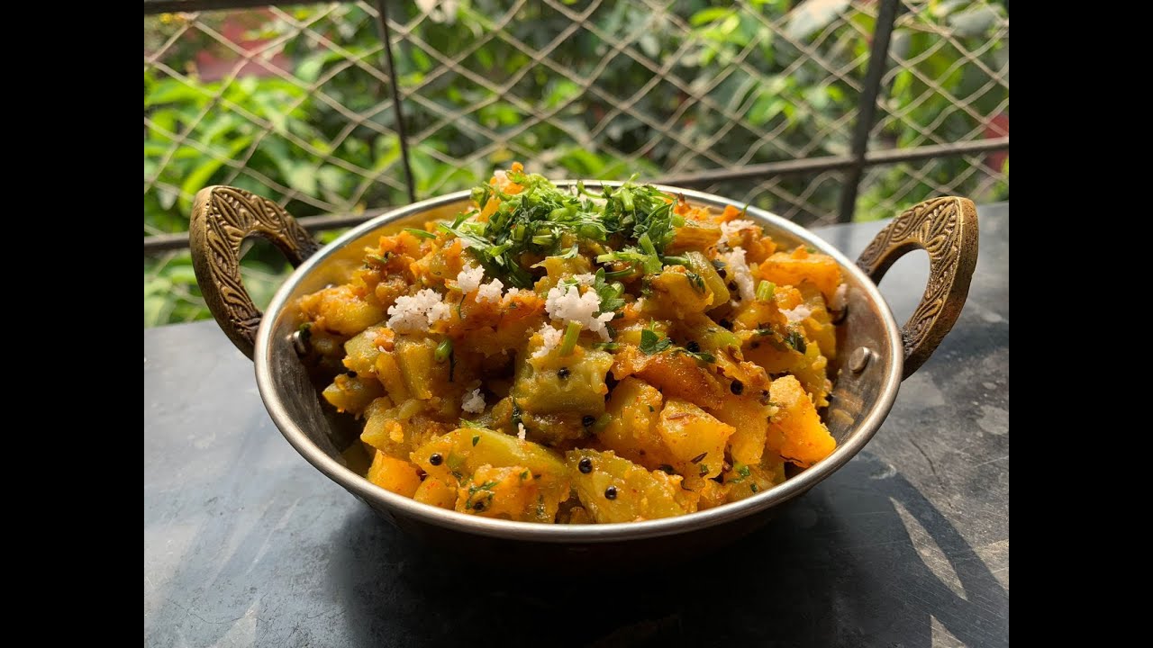 दुधी बटाटा / Doodhi Batata / Bottle Gourd & Potatoes / Low in Calories ...