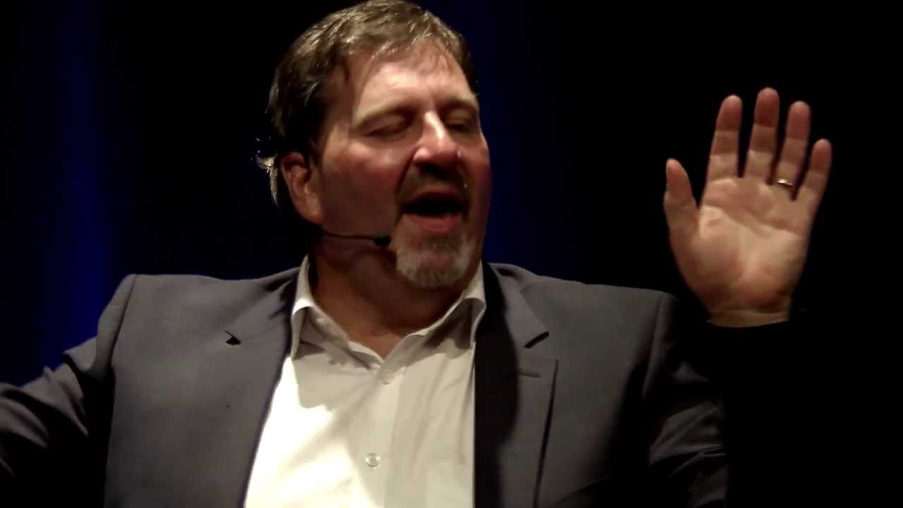 Mario Jean au Théâtre St-Denis du 22 au 26 avril 2014 - YouTube