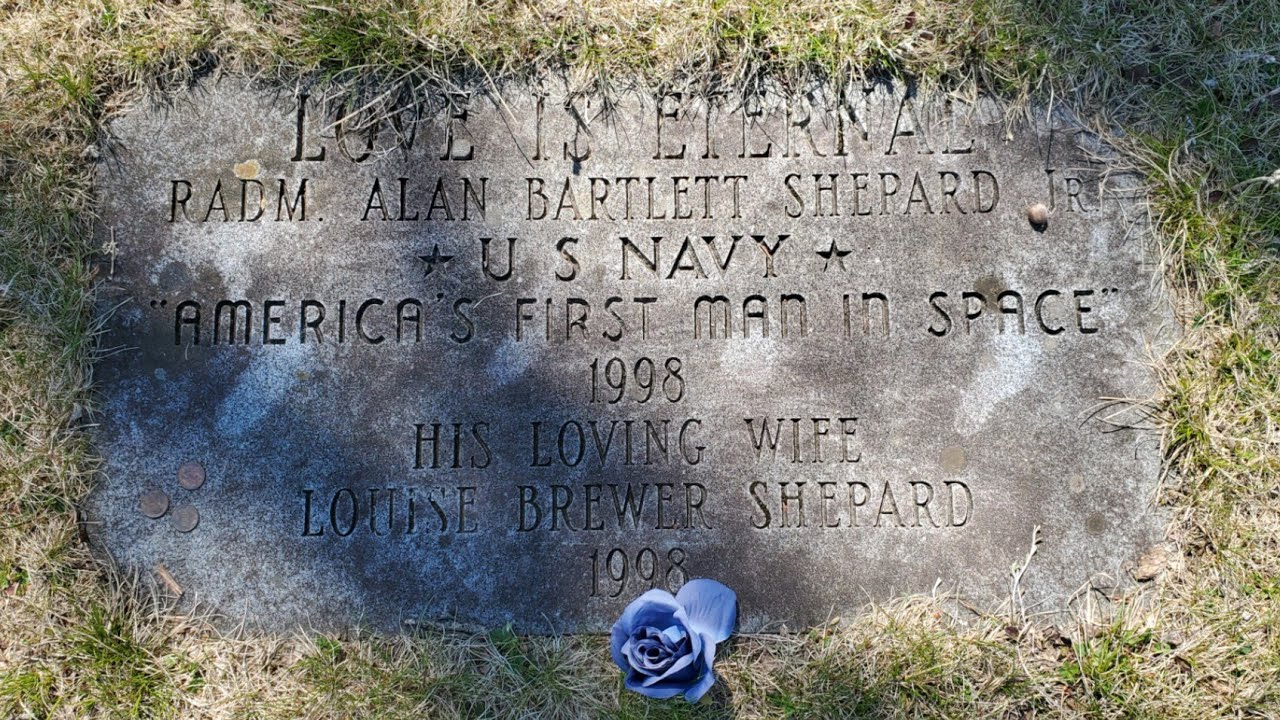 Directions to Alan Shepard's Gravesite. Derry, NH - YouTube
