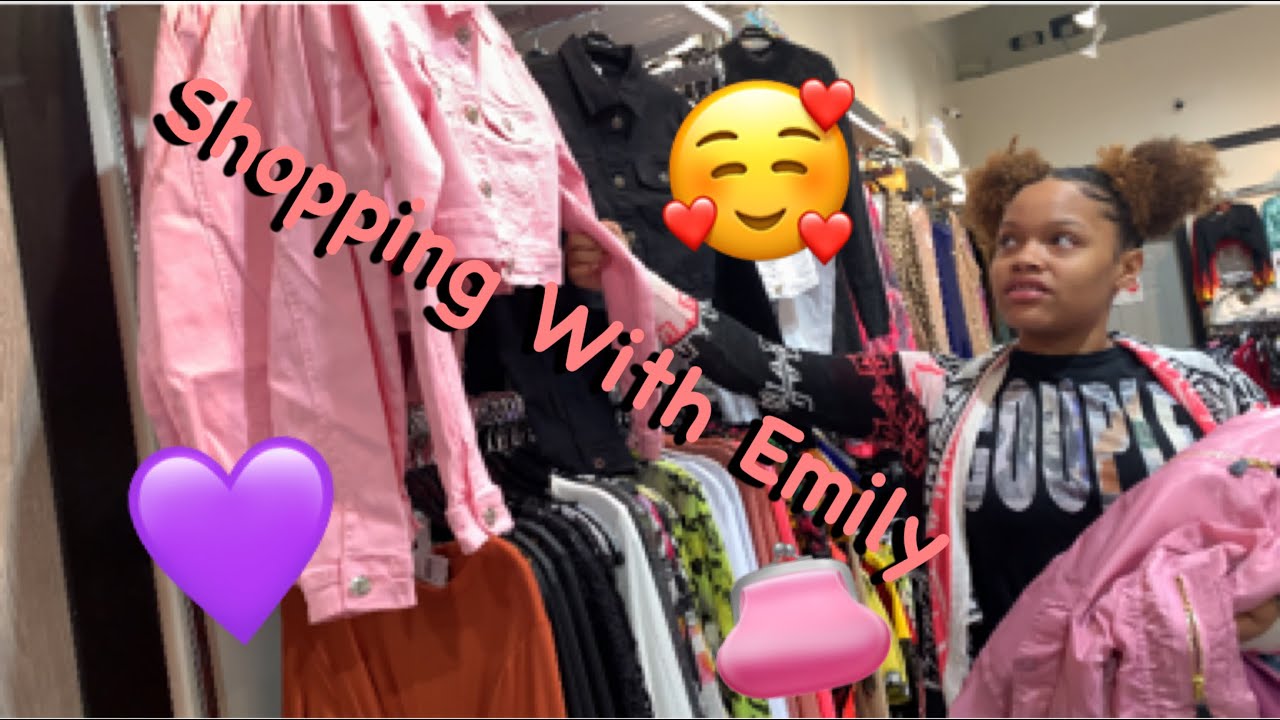 Emily Shopping At The Mall ** Troy Found $190 - YouTube