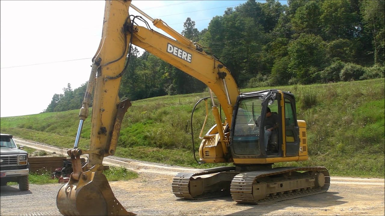 John Deere 135C RTS - YouTube