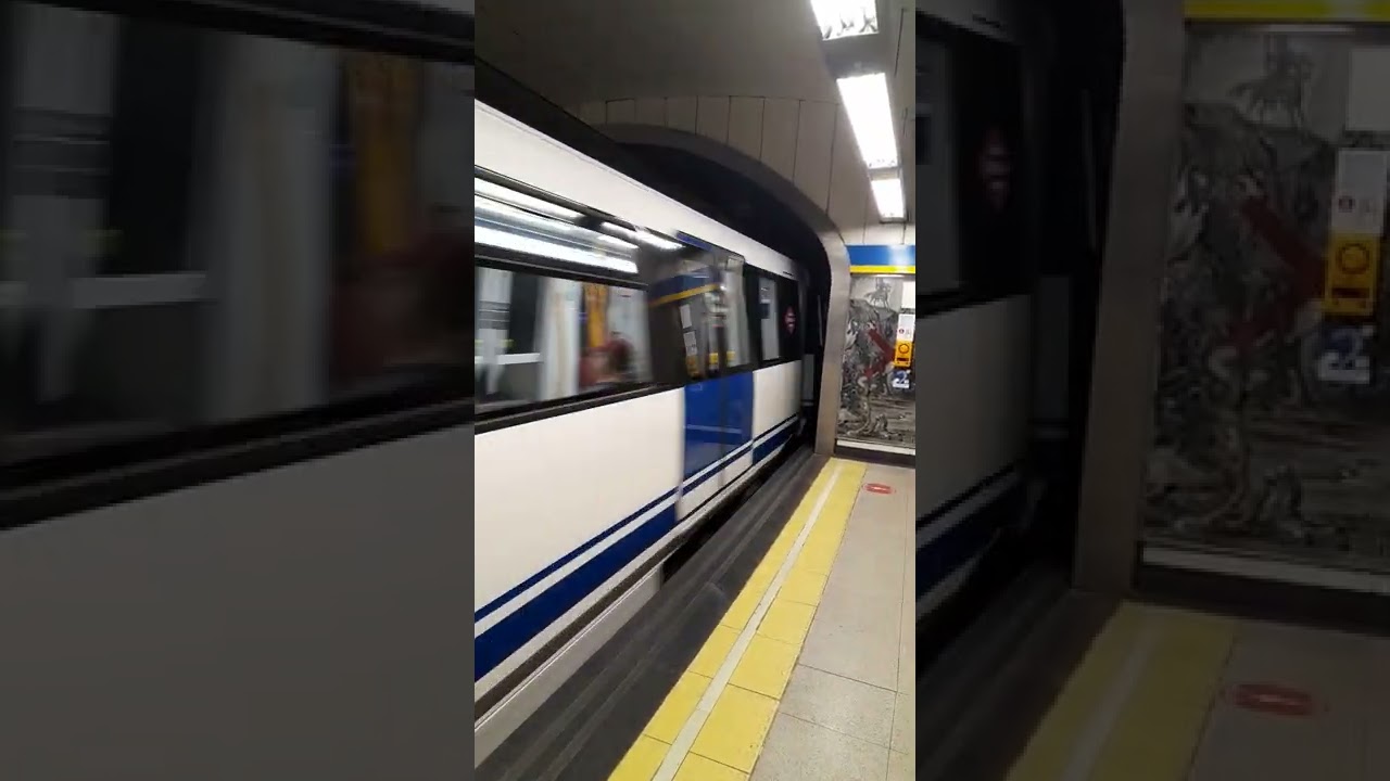 Metro di Madrid linea 3 in arrivo a Plaza de España! - YouTube
