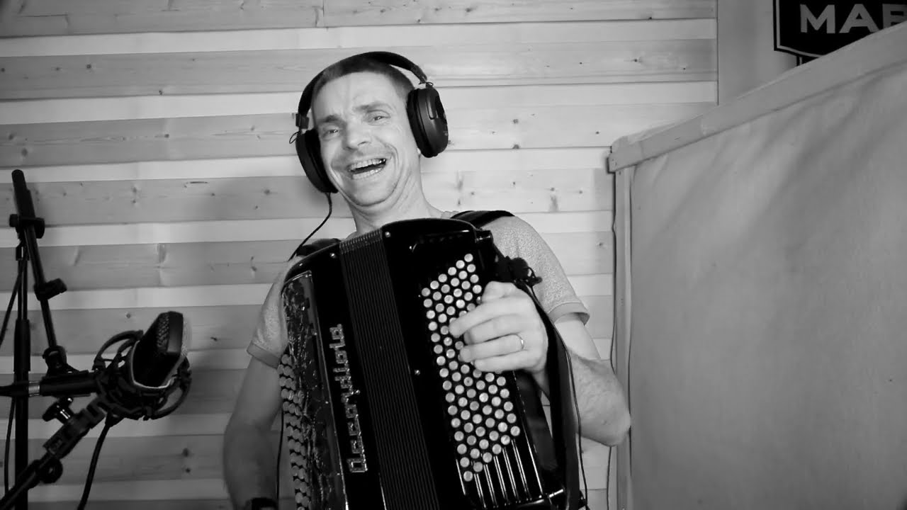 Cookie Swing - YouTube