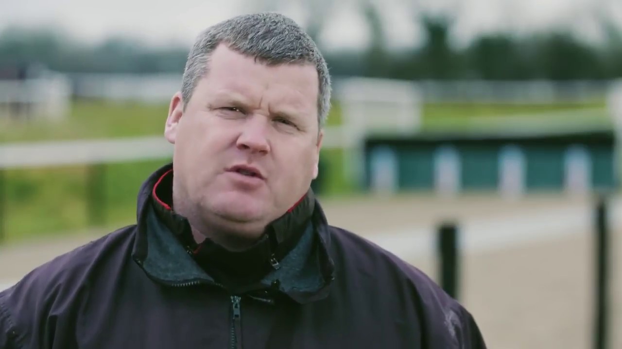 Hometown Heroes | Gordon Elliot - YouTube