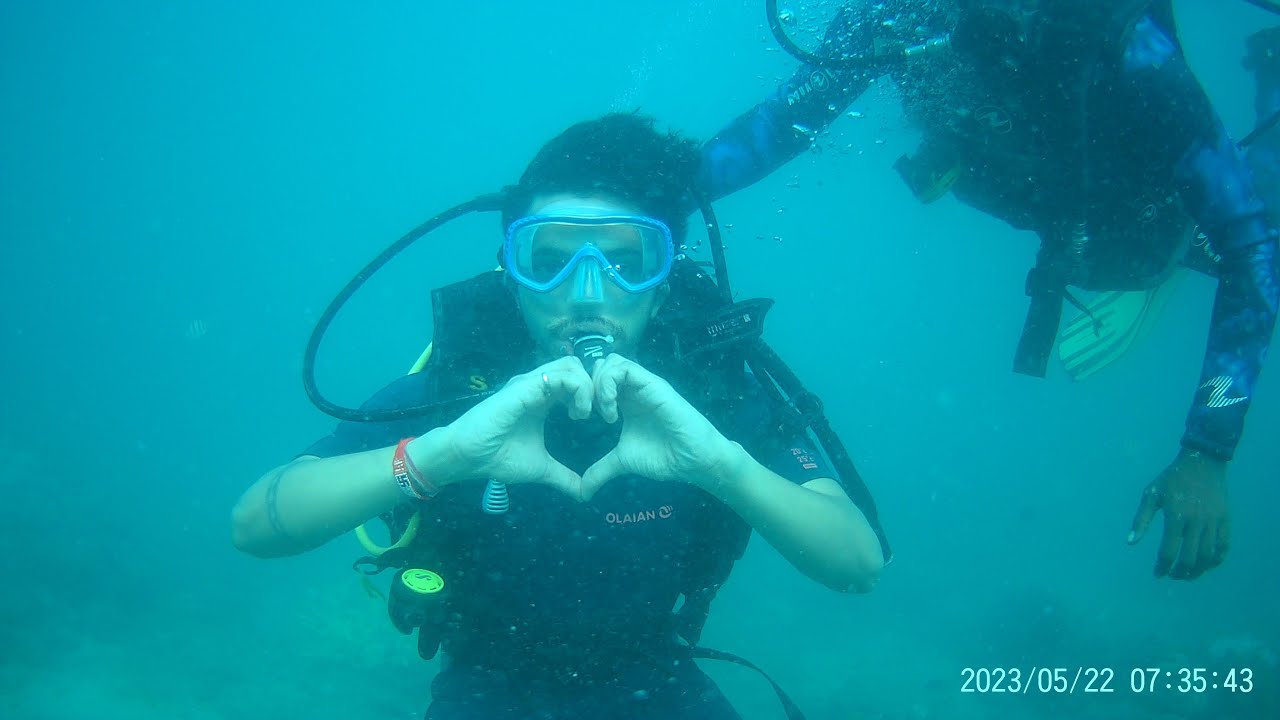SCUBA DIVING 🤿🤿 - YouTube