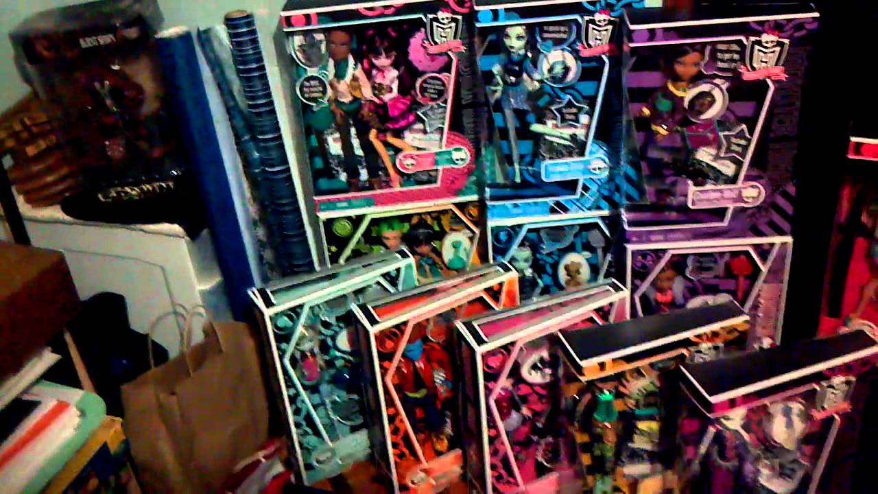 Monster High doll collection (12/11) - YouTube