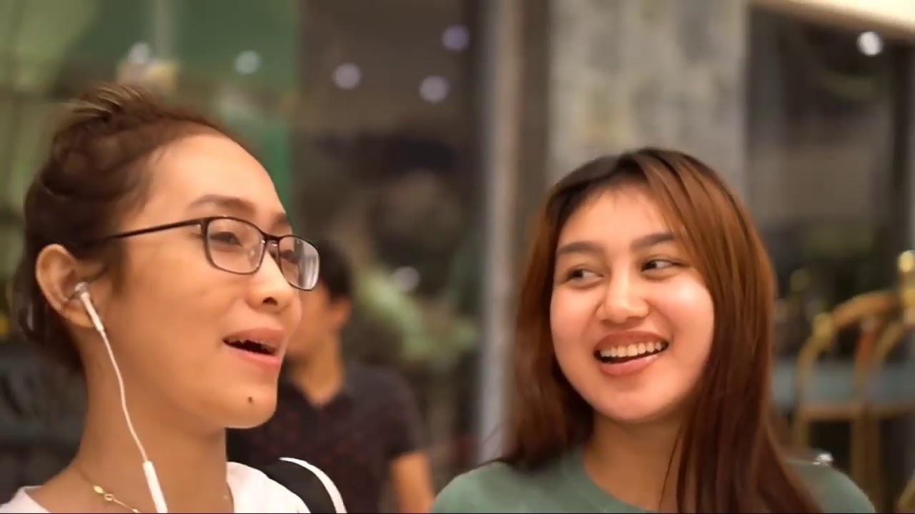 HOT GEDE BANGET # MENGIKUTI VLOG PAMELA SAFITRI - YouTube