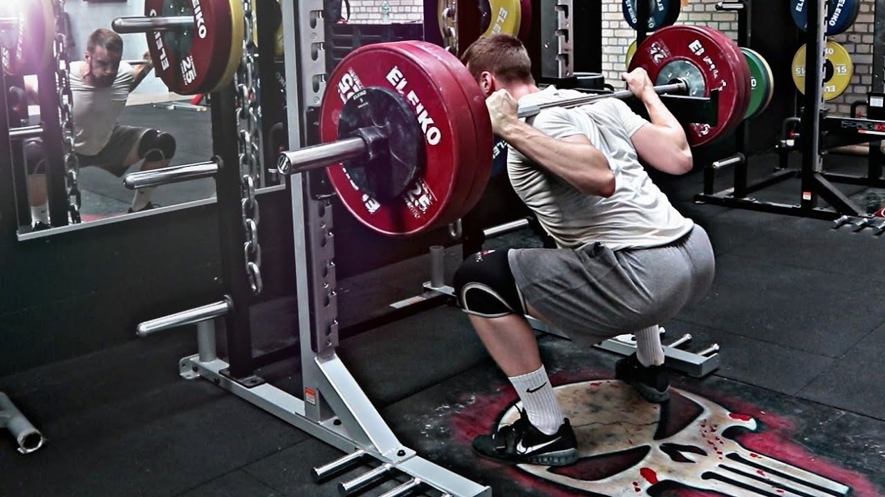 PIN SQUATS GEHÖREN IN DEINEN TRAININGSPLAN - YouTube
