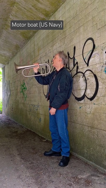 US Navy bugle call : "Motor boat". #bugle #klaroen #clairon #trumpet #signalhorn - YouTube