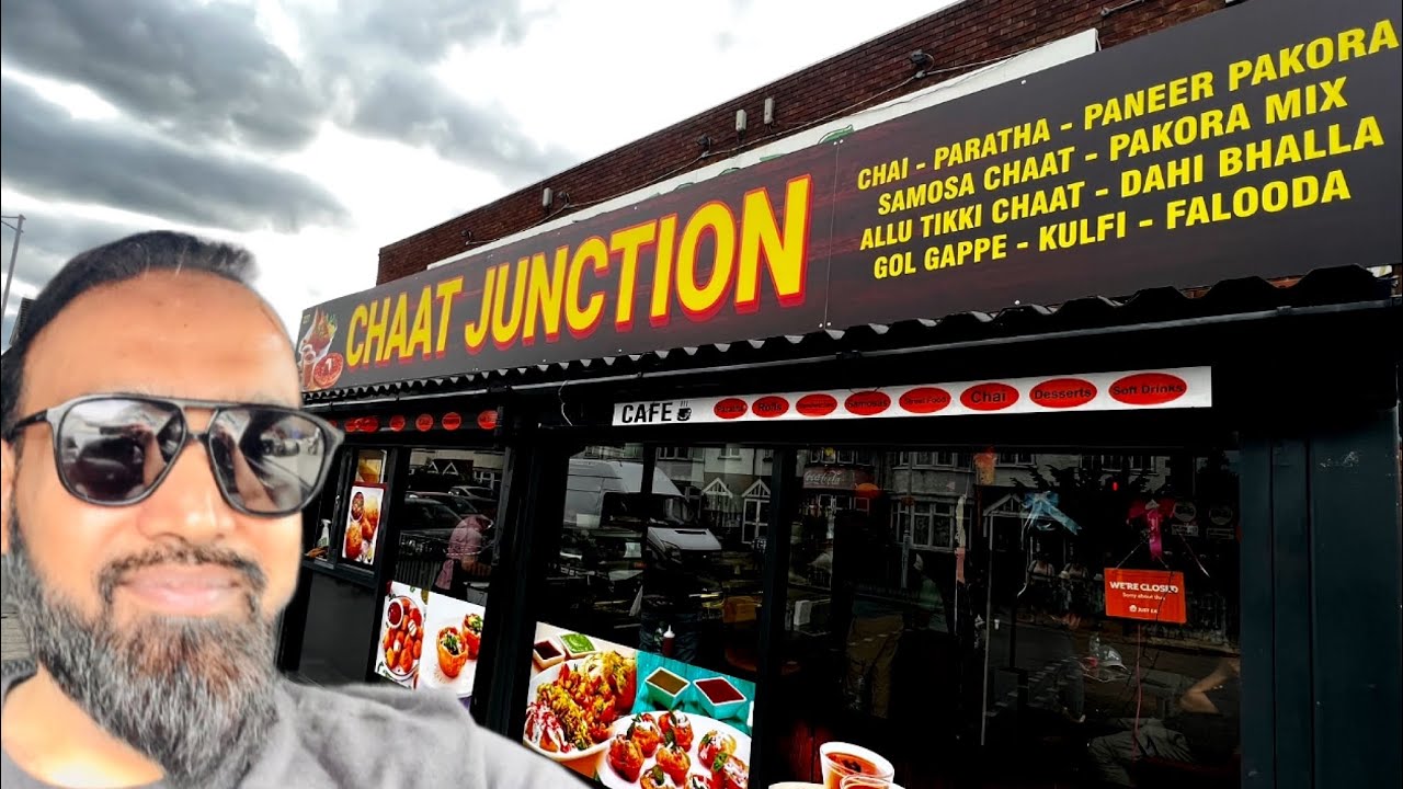 Chaat Junction In London 👌🤗 #streetfood - YouTube