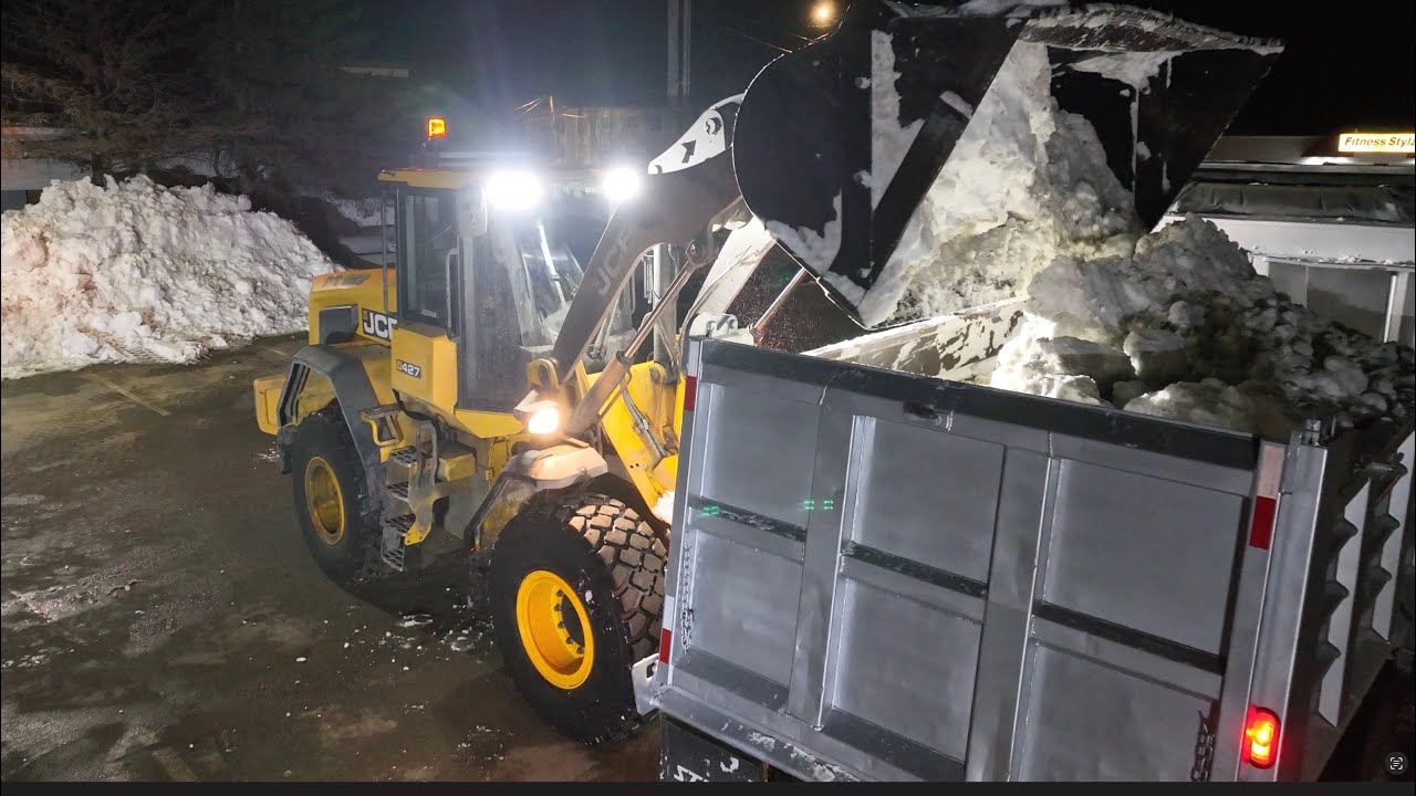 Snow removal with loader - YouTube
